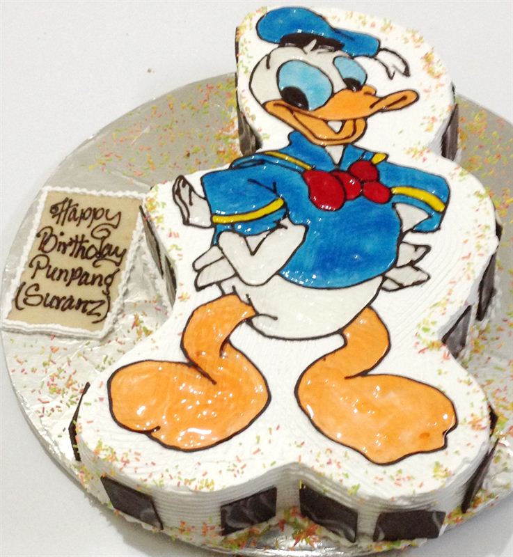 Donald Duck Shape Black Forest Cake From Chefs Bakery (3 Kg) - Send ...